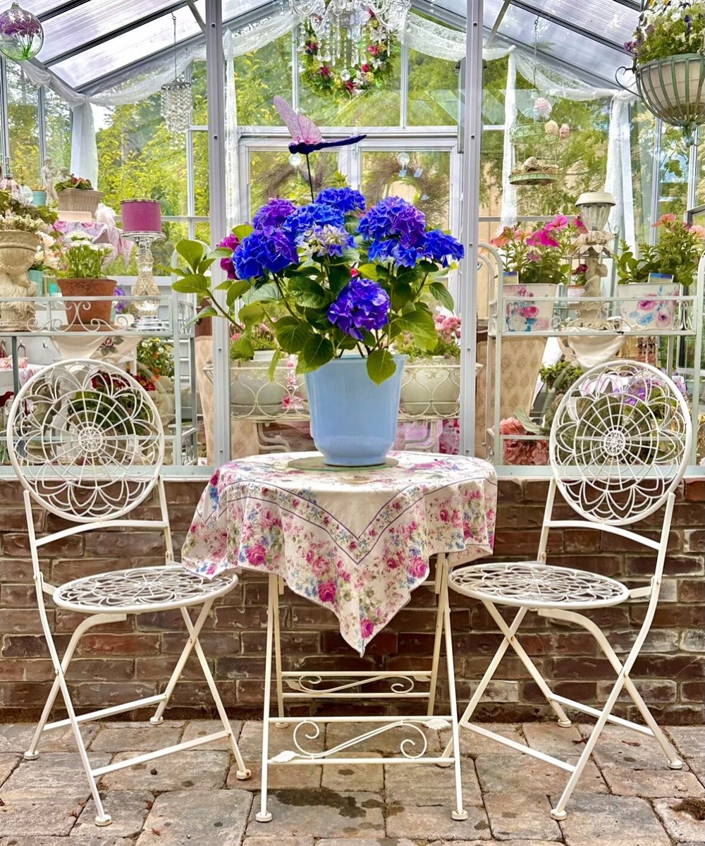 How Do I Create My Very Own She Shed with a Backyard Greenhouse?