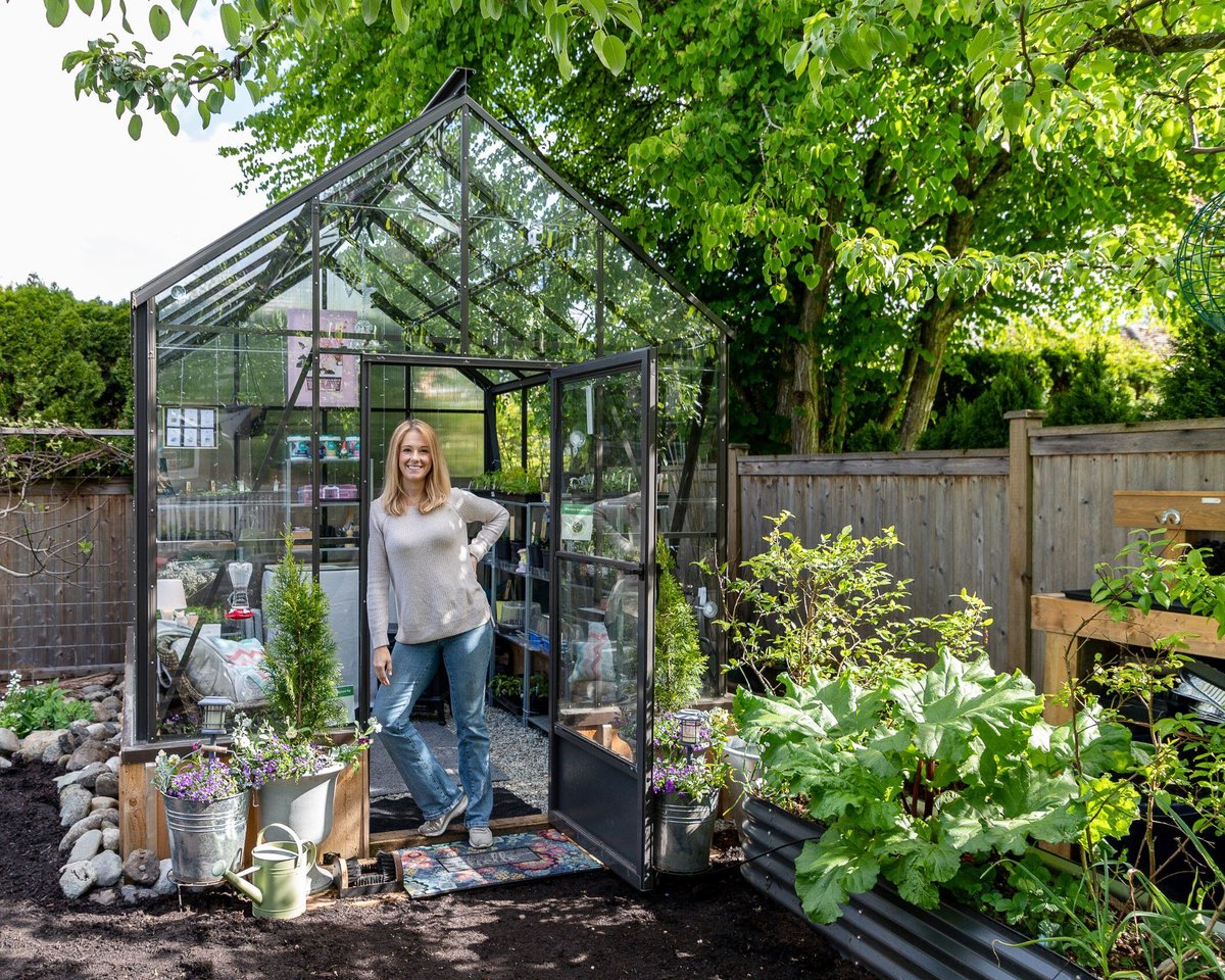 How Do I Create My Very Own She Shed with a Backyard Greenhouse?